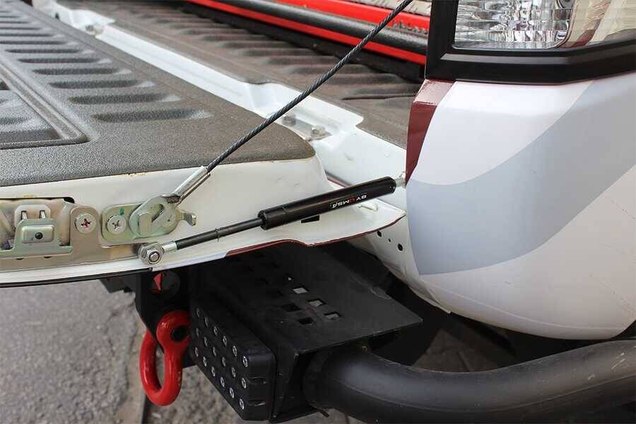 Mitsubishi L200 Trunk Opening Closing System and Shock Absorber Set ...